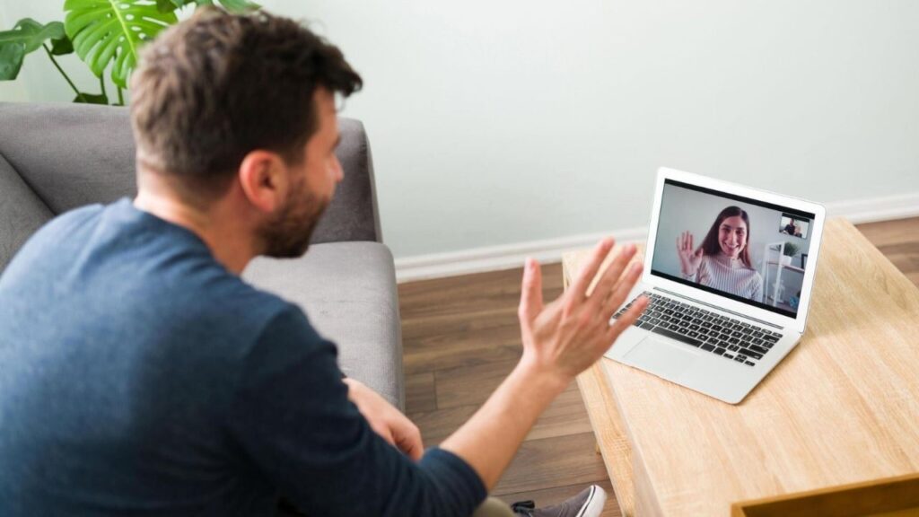 What Guys Want in a Long-Distance Relationship?