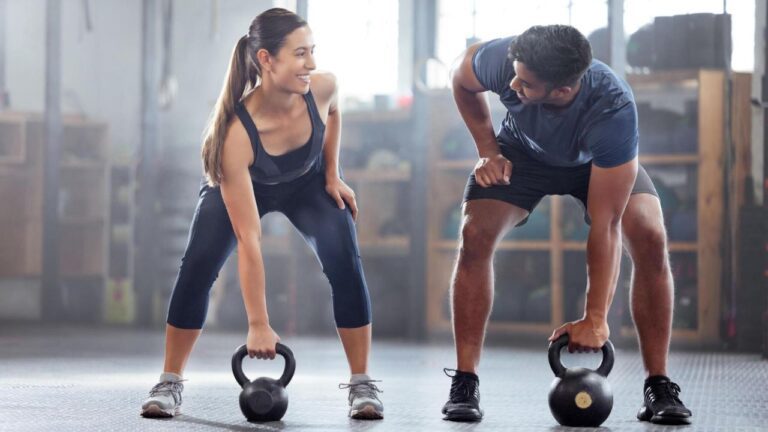 10 Clear Gym Crush Signs: How To Tell If Your Crush Likes You?